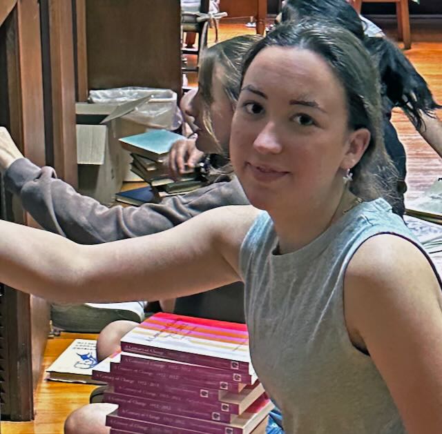 Students find fulfillment and camaraderie volunteering at Loretto ...
